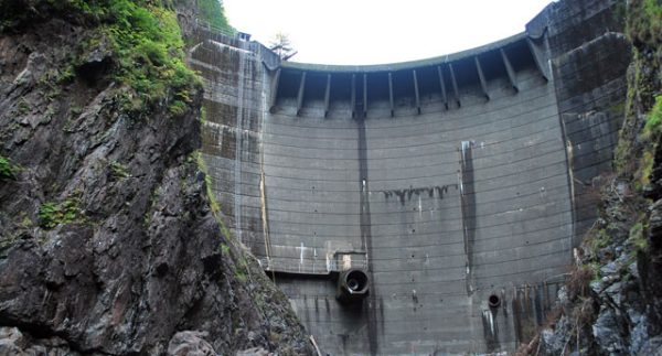 Blue Lake Hydroelectric Dam - Pile Buck Magazine