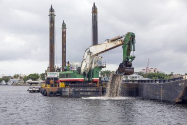 Chapter 3 - Dredging Equipment and Techniques - Pile Buck Magazine