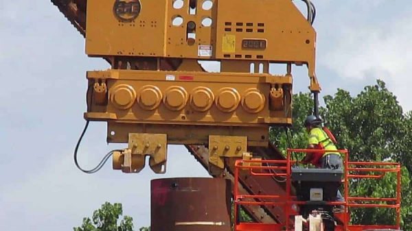 Pile Driving Basics, Common Problems, and Solutions - Pile Buck Magazine
