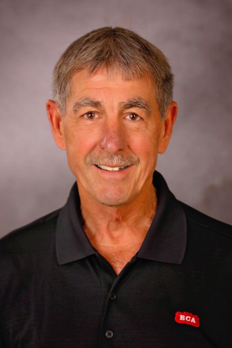 Retirement of ECA Veteran Mike Elliott - Pile Buck Magazine