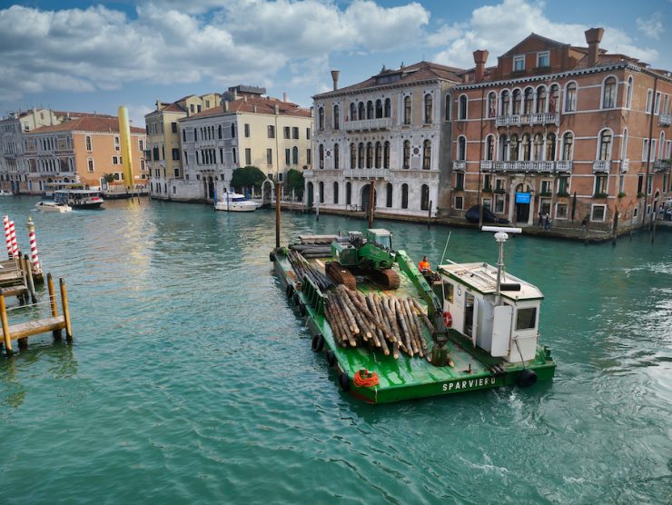 2026 Buyer's Guide: Barges - Pile Buck Magazine