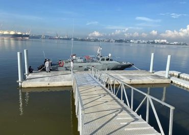 Pontoon Types, Accessories, Customization, Anchors, and Connectors ...