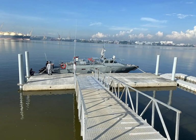 Pontoon Types, Accessories, Customization, Anchors, and Connectors ...