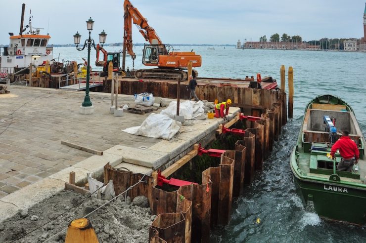 Building Venice: Timber Piles, Infrastructure, and Lasting Lessons in ...