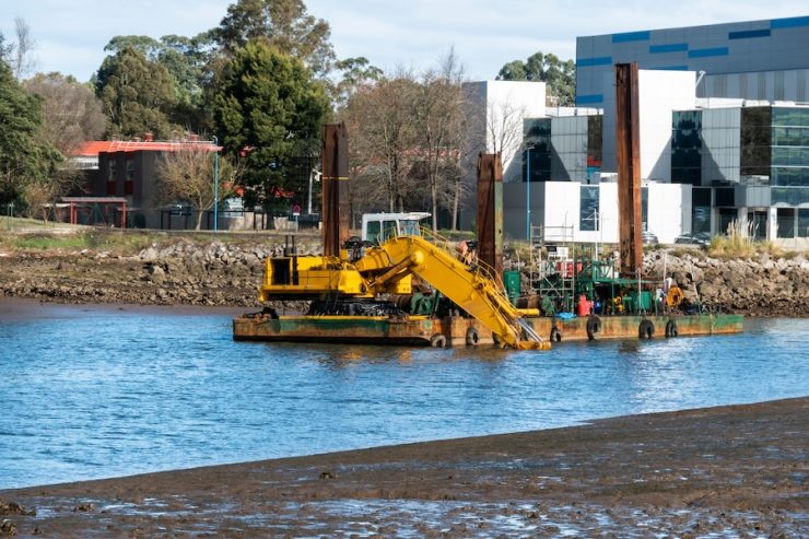 Barge Selection for Pros: Project Considerations, Load Capacity ...