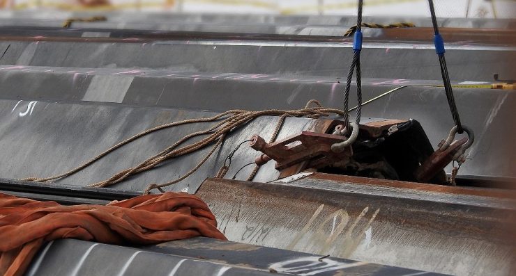 Safe Sheet Pile Handling: Innovations in Threaders and Shackles for ...