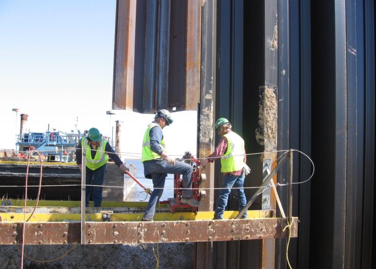 Safe Sheet Pile Handling: Innovations in Threaders and Shackles for ...